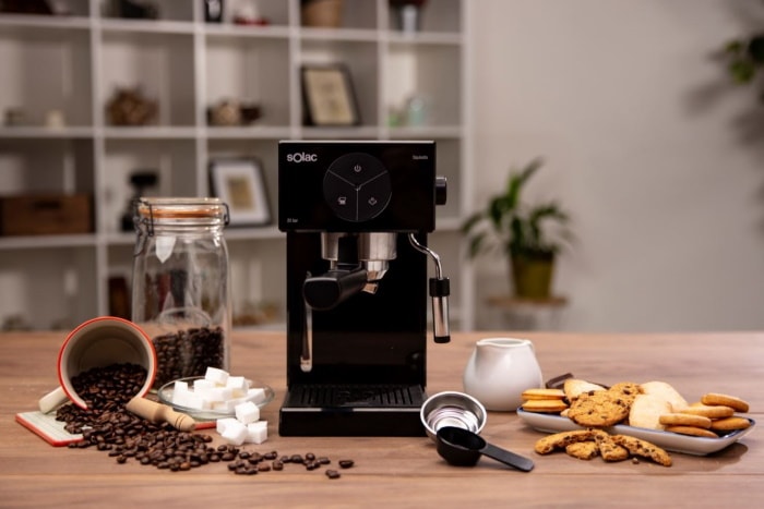 Solac suma a su catálogo 3 cafeteras - Marrón y Blanco