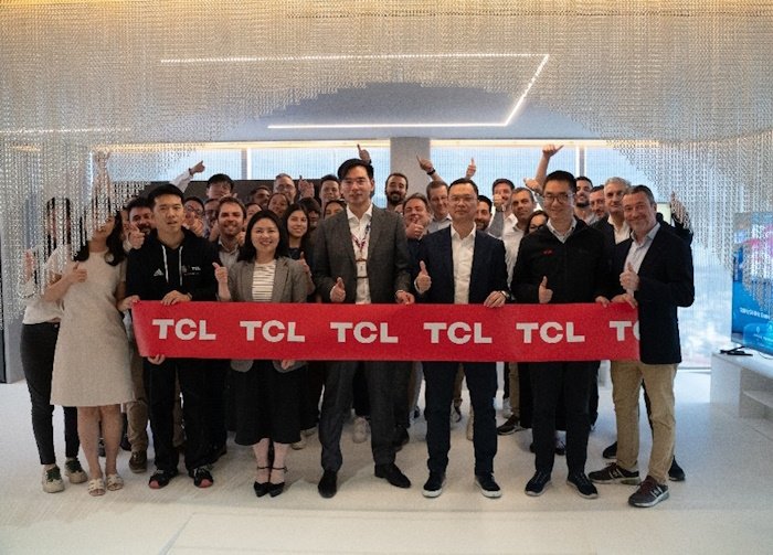 TCL Europa abre nuevas oficinas en Barcelona - Marrón y Blanco